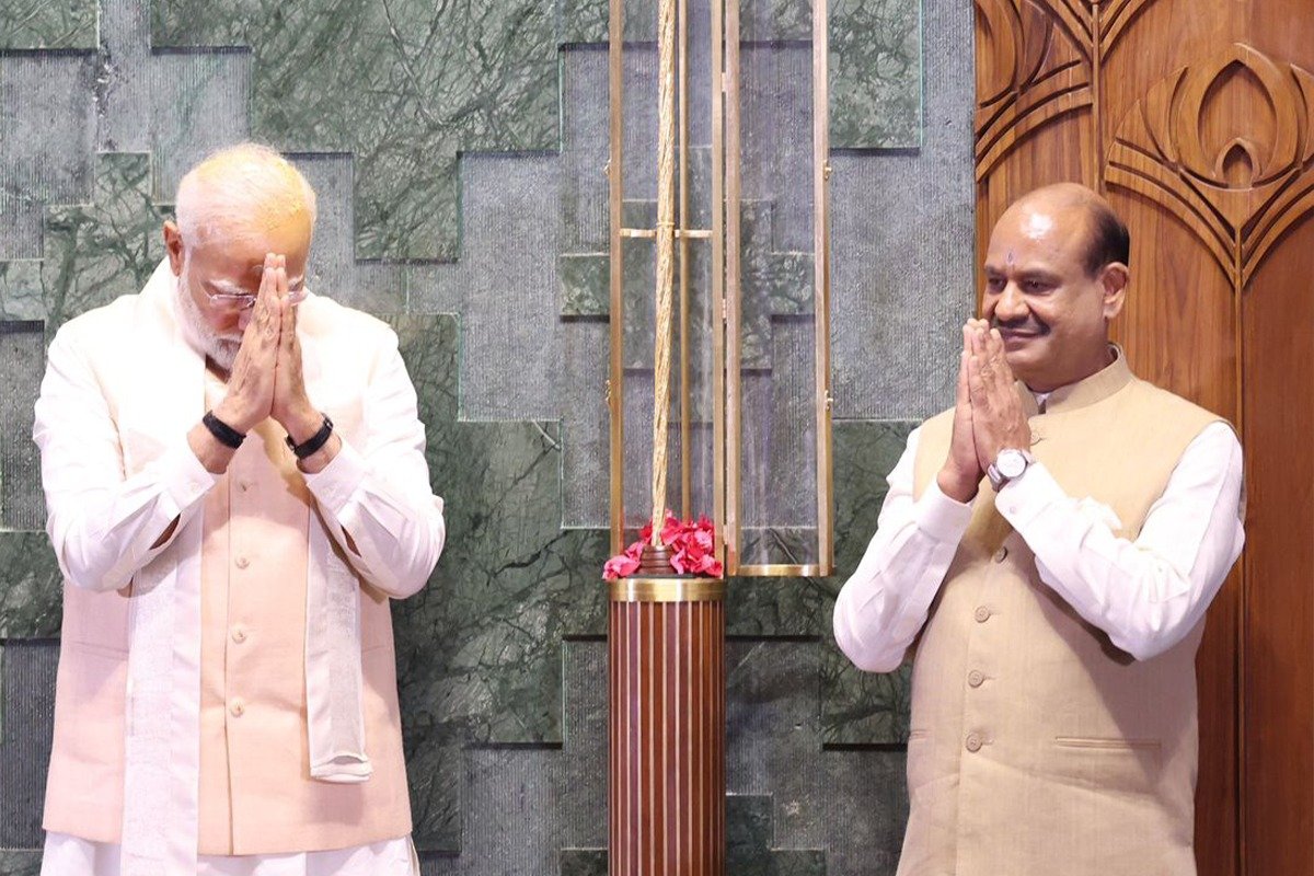 Havan, puja & Sengol: PM Modi inaugurates new parliament THE NEW INDIAN ...
